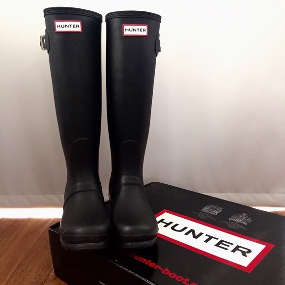 Hunter | Shoes | Matte Black Kneehigh Hunter Boots | Poshmark